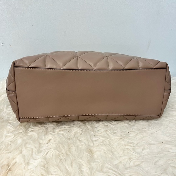 Coach | Bags | Coach Ava Chain Tote In Quilted Leathe | Poshmark